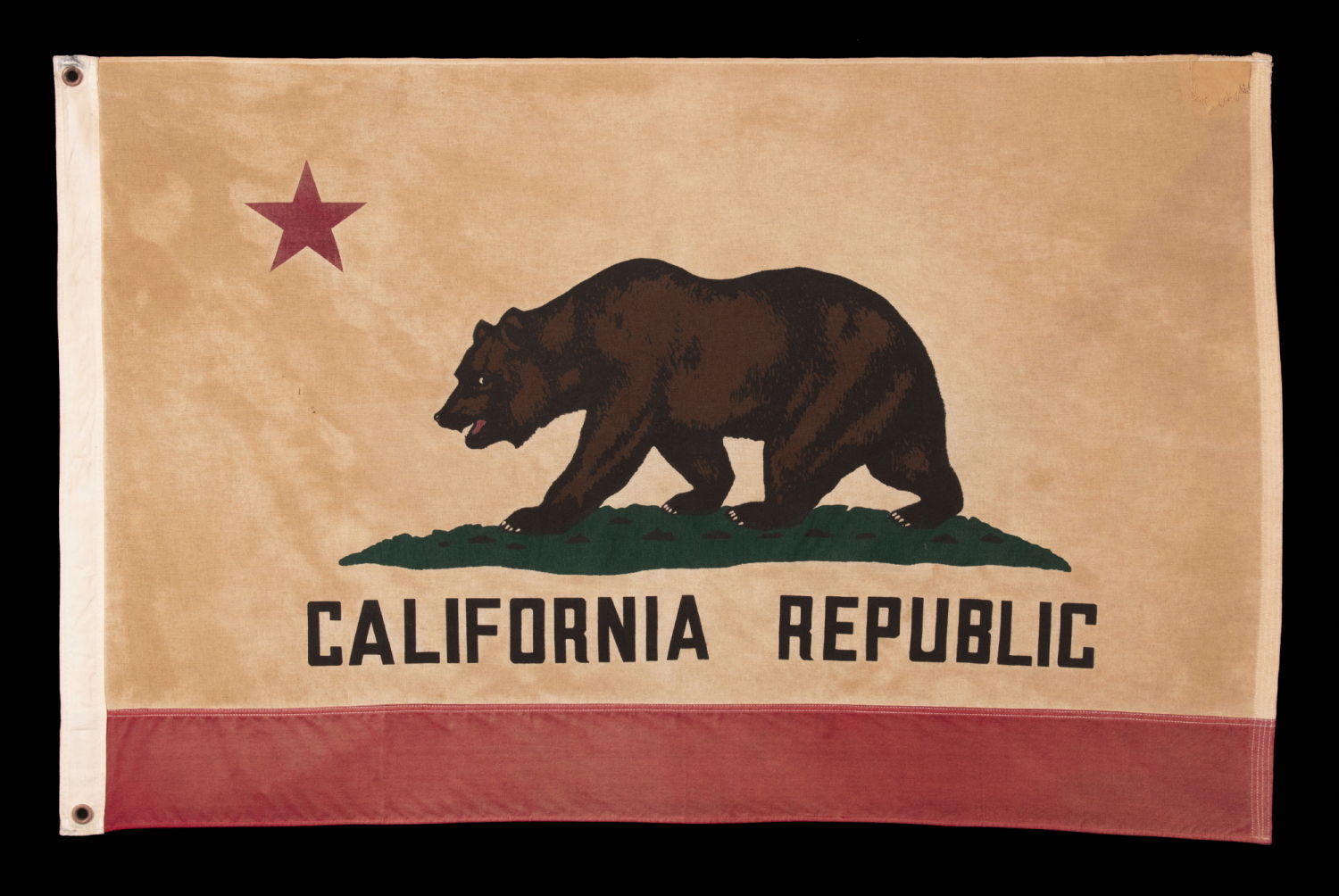 VINTAGE CALIFORNIA STATE "BEAR" FLAG OF STOUT CONSTRUCTION, AND WITH ...